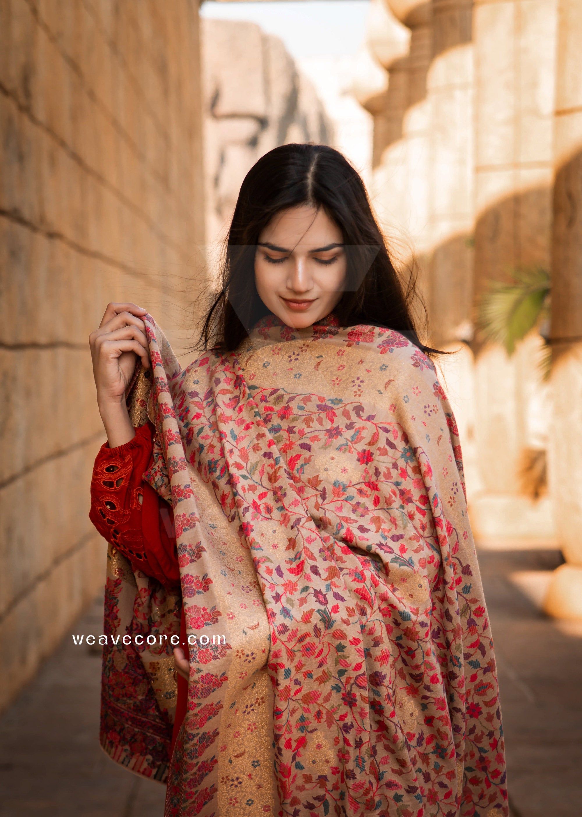 GulRaang Phoolwari Kani Shawl – Premium Winter & Wedding Gift – Weave Core
